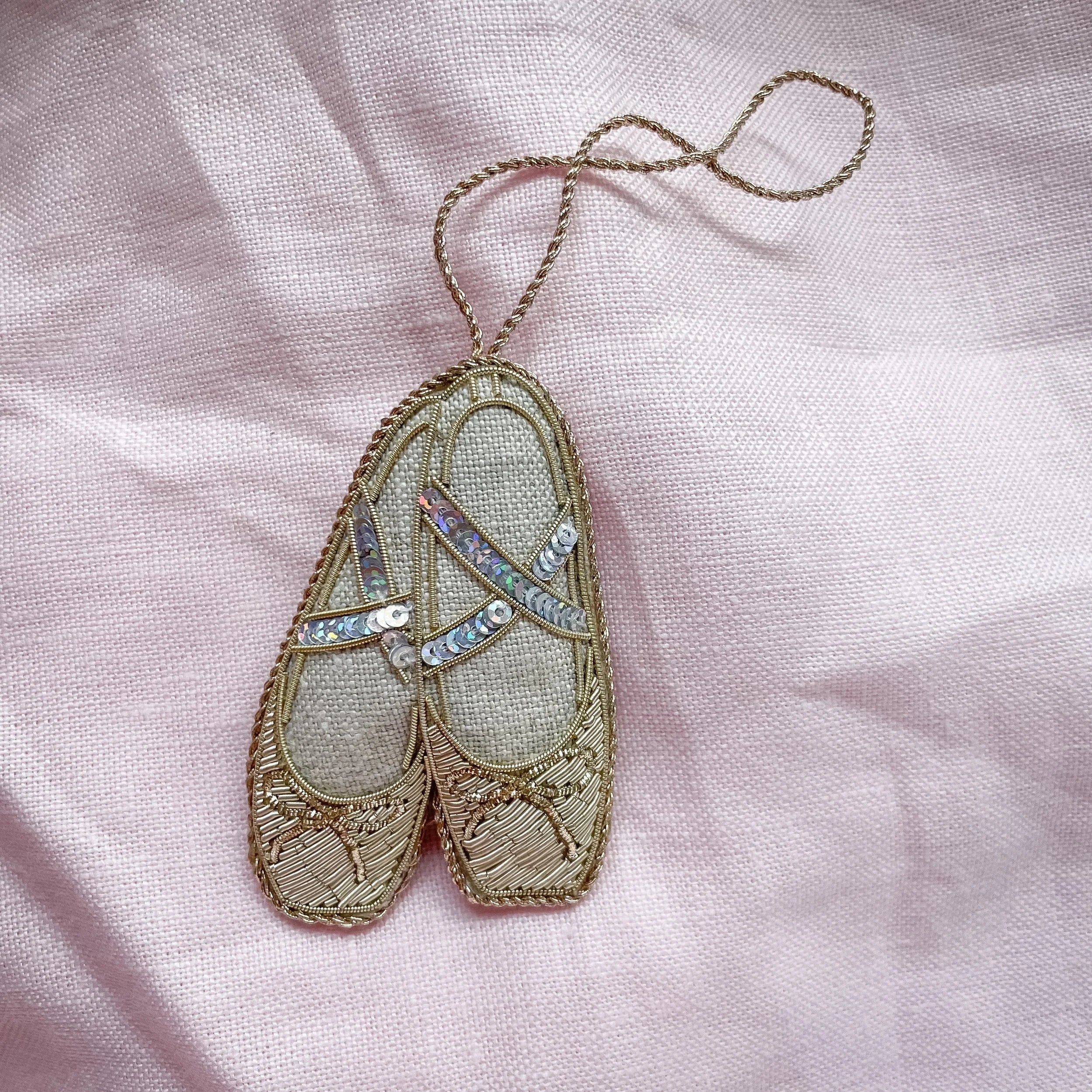 Ballet Slippers - Irish Linen Christmas Decoration – Katie Larmour Linen